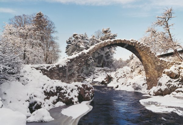 Carrbridge, Strathspey Postcard (H Std CB) - Colin Baxter Photography
